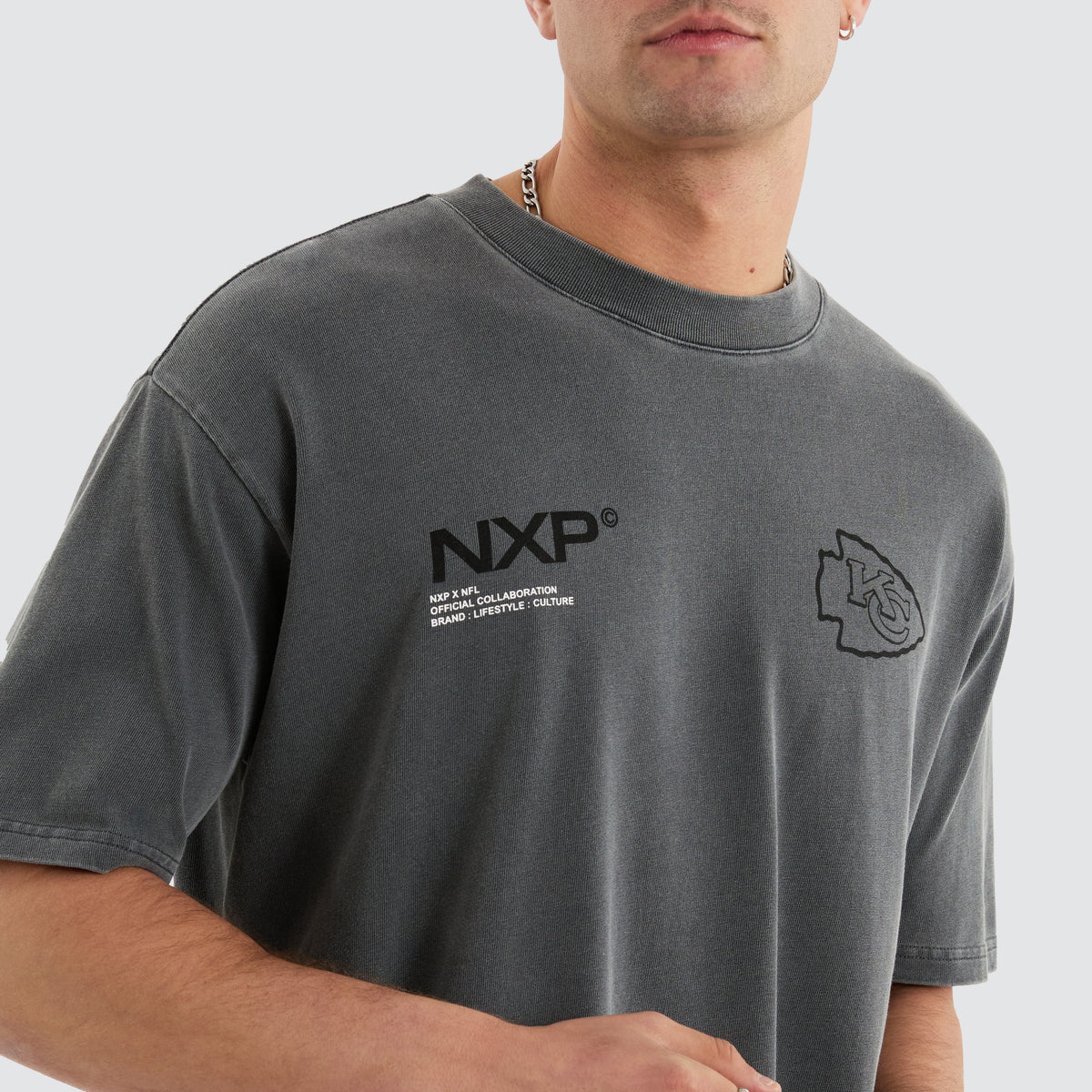NXP x NFL Kansas City Chiefs Box Fit Tee in Pigment Grey | NXP