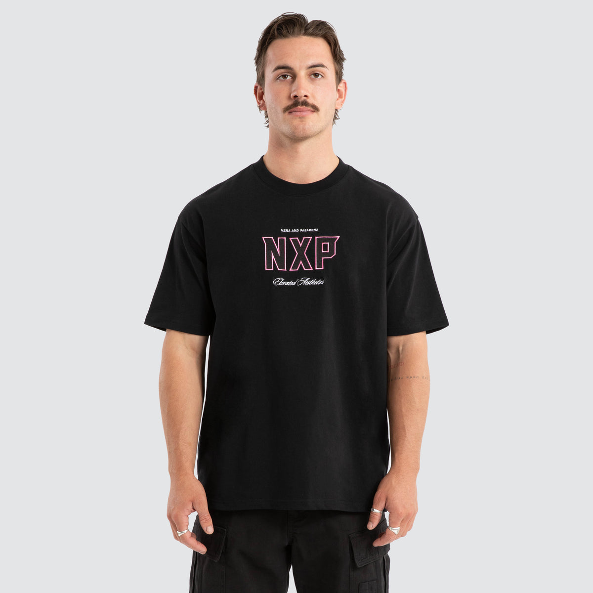 Vesture Box Fit Tee Jet Black | NXP