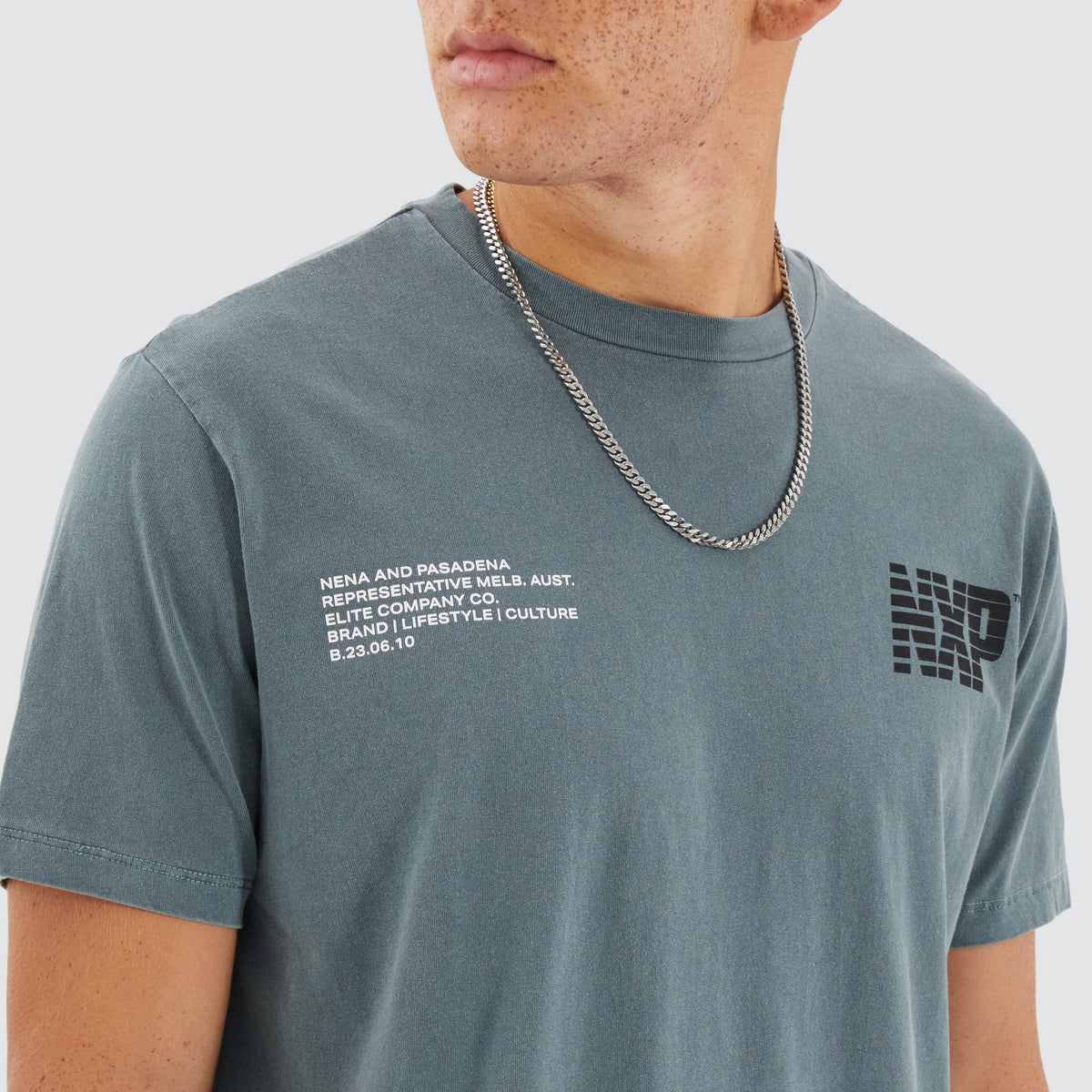 Basis Dual Curved Tee in Stormy Grey | Nena and Pasadena | NXP